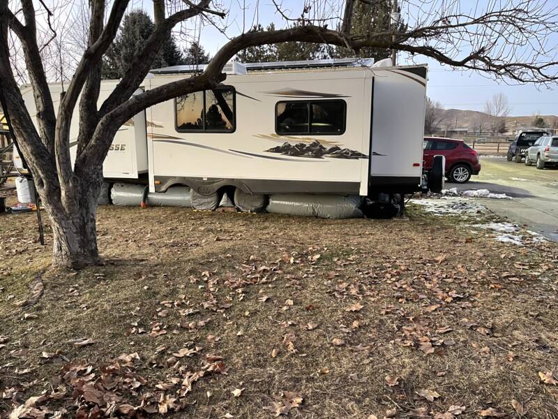 RV Skirting Photos - AirSkirts