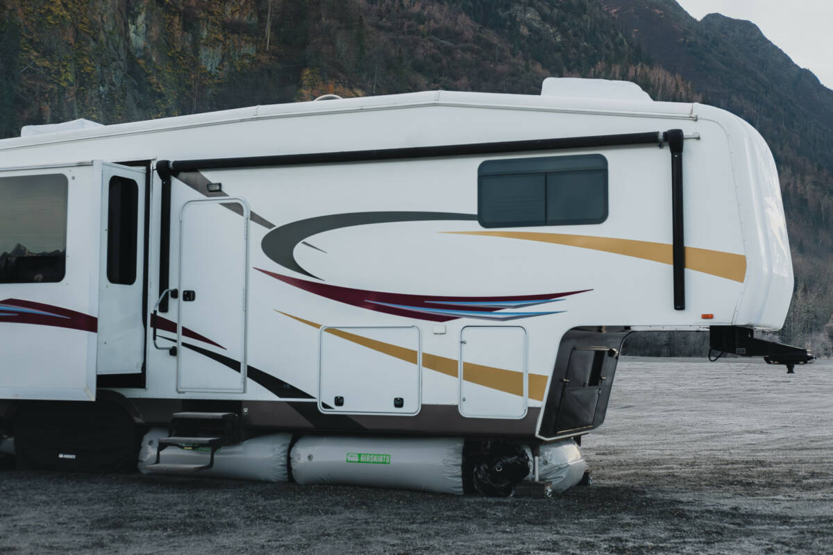 Standard RV Window Sizes - AirSkirts